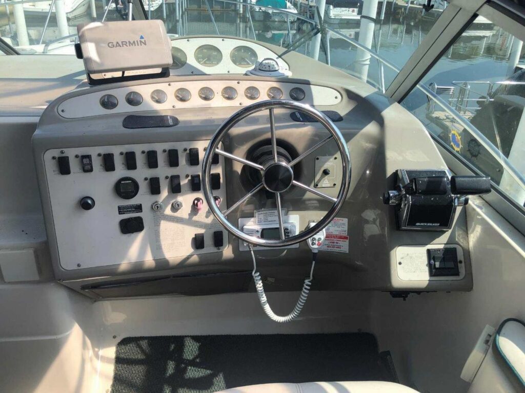 32' Maxum 3200 SCR 1995 - Emerald City Harbor